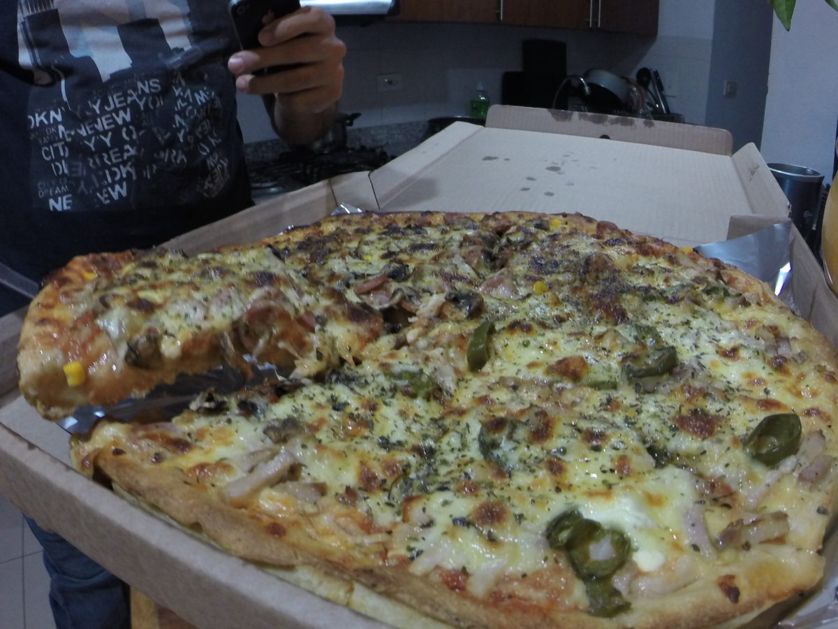Eating Pizza in Medellin - Yo Amo Colombia Blog - Sharing the Best and...